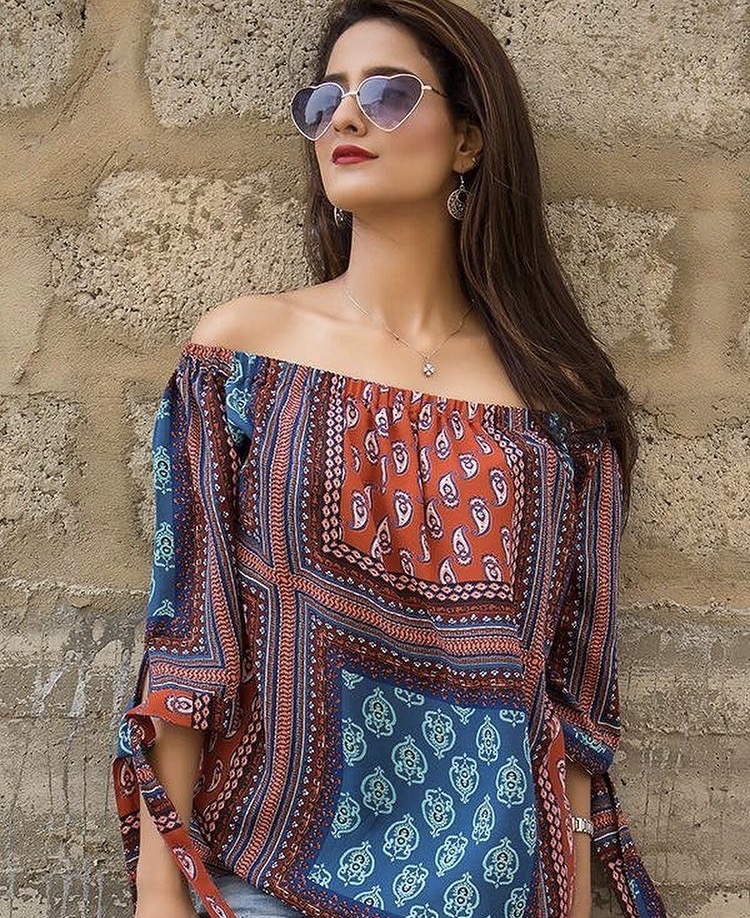 Palwasha Yousuf wearing outfit by Zari Faisal | WhatToWear.Pk